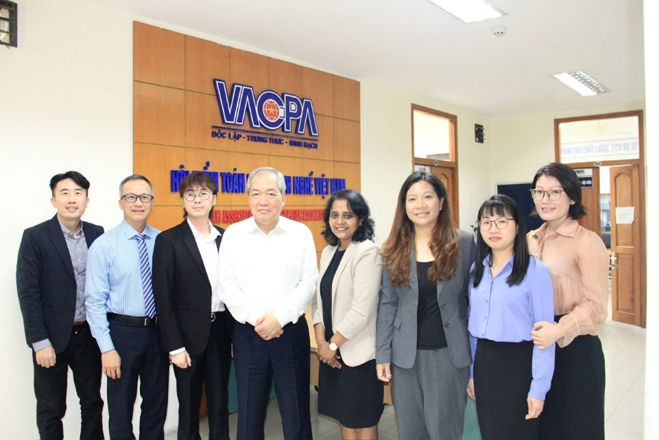 VACPA tiếp và làm việc với Giám đốc khu vực Đông Nam Á của CIMA